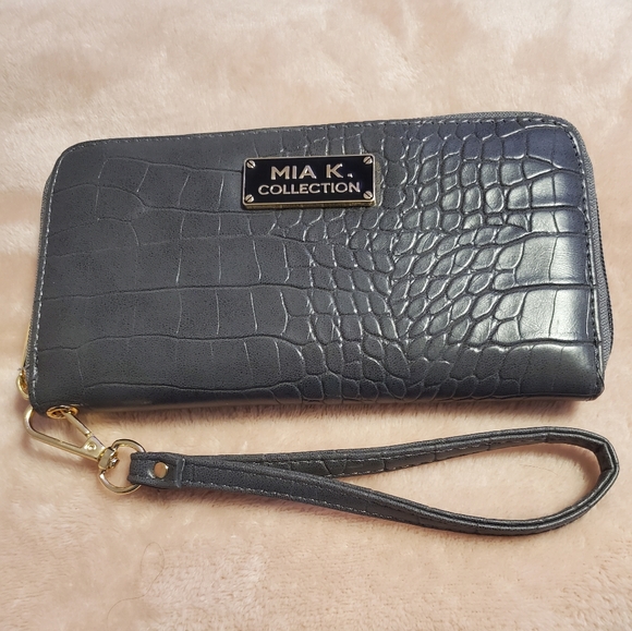 Mia K Collection | Bags | New Wallet | Poshmark